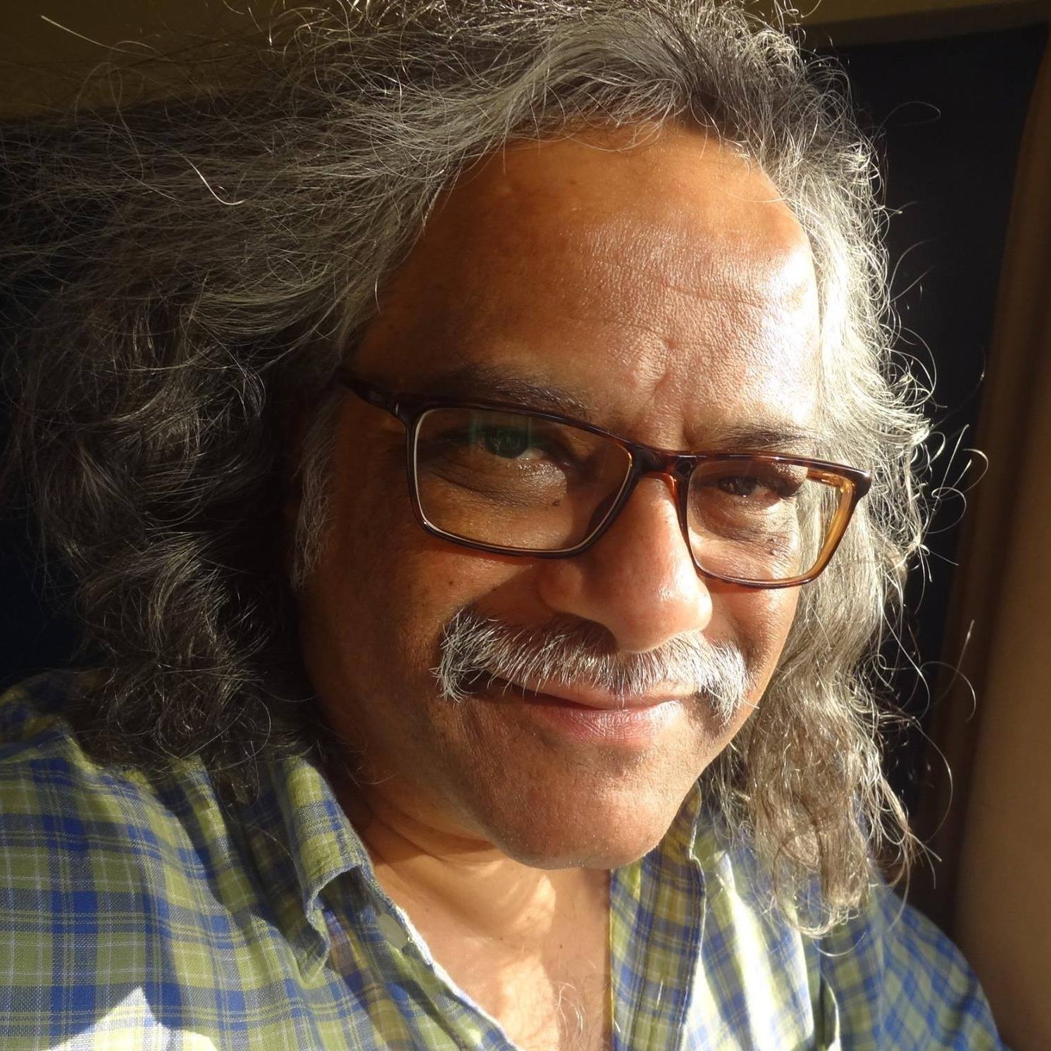 In Conversation with Physicist-Novelist K.Sridhar – Borderless