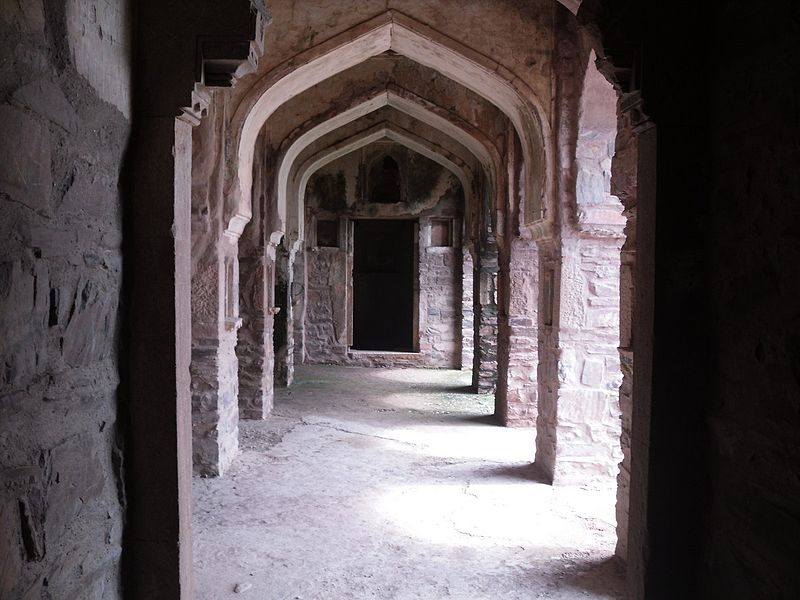 The Fort – Borderless