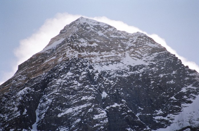 A View of Mt Everest – Borderless