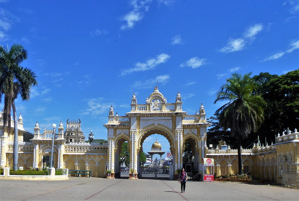 A Poem About Mysore – Borderless