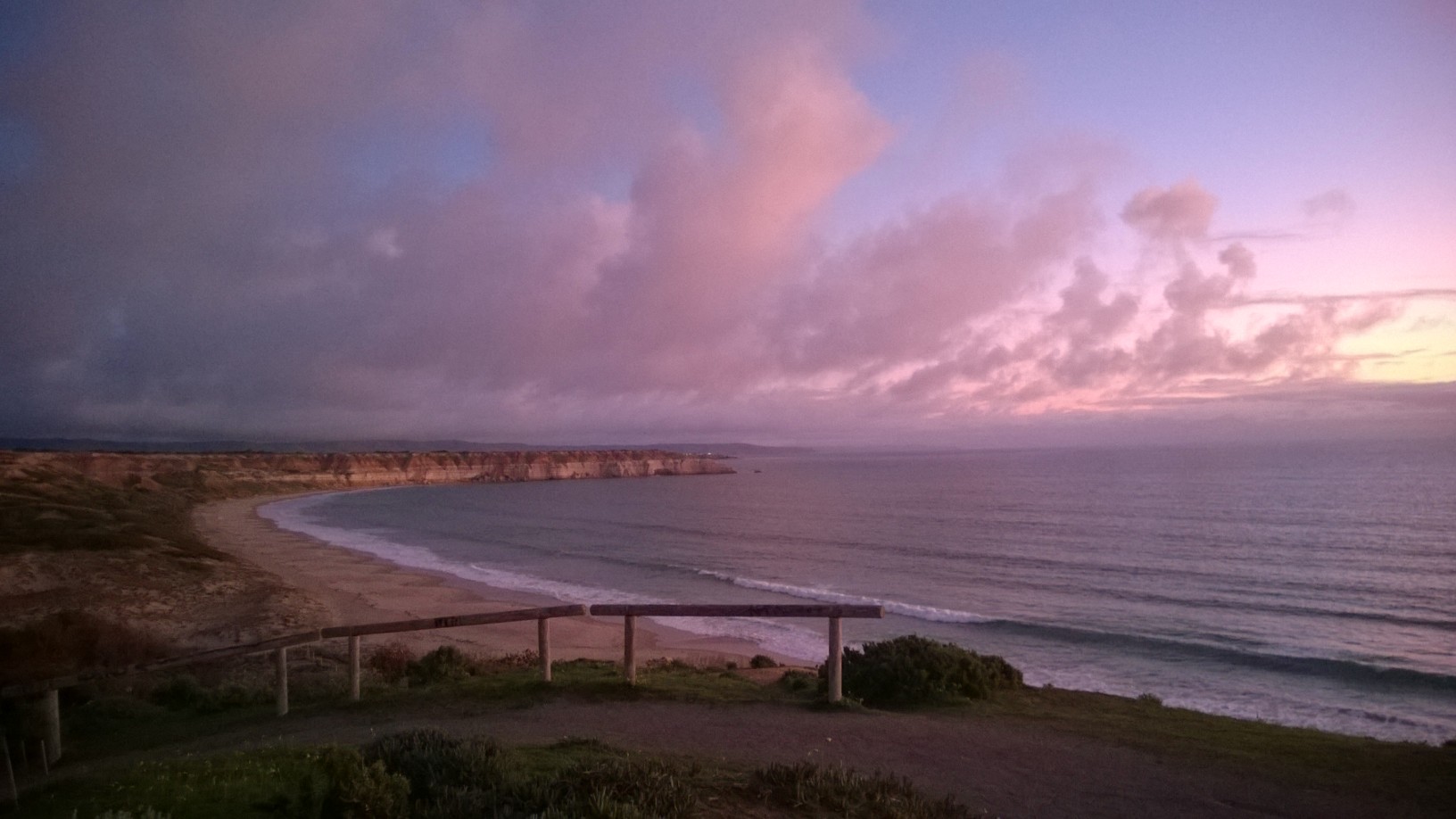 Prose Poems by Lizzie Packer – Borderless