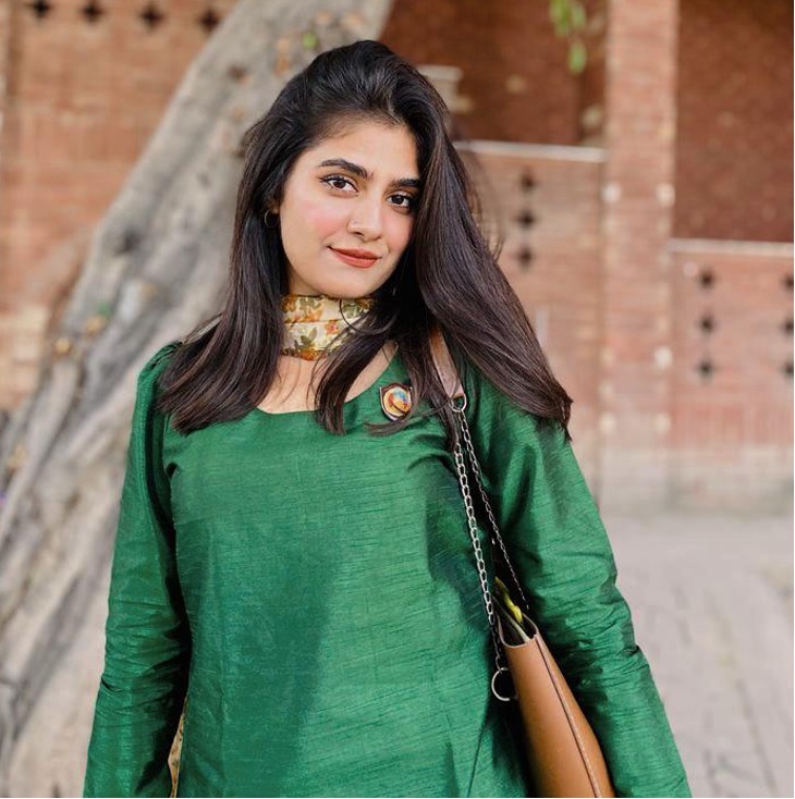 Poetry by Momina Raza – Borderless